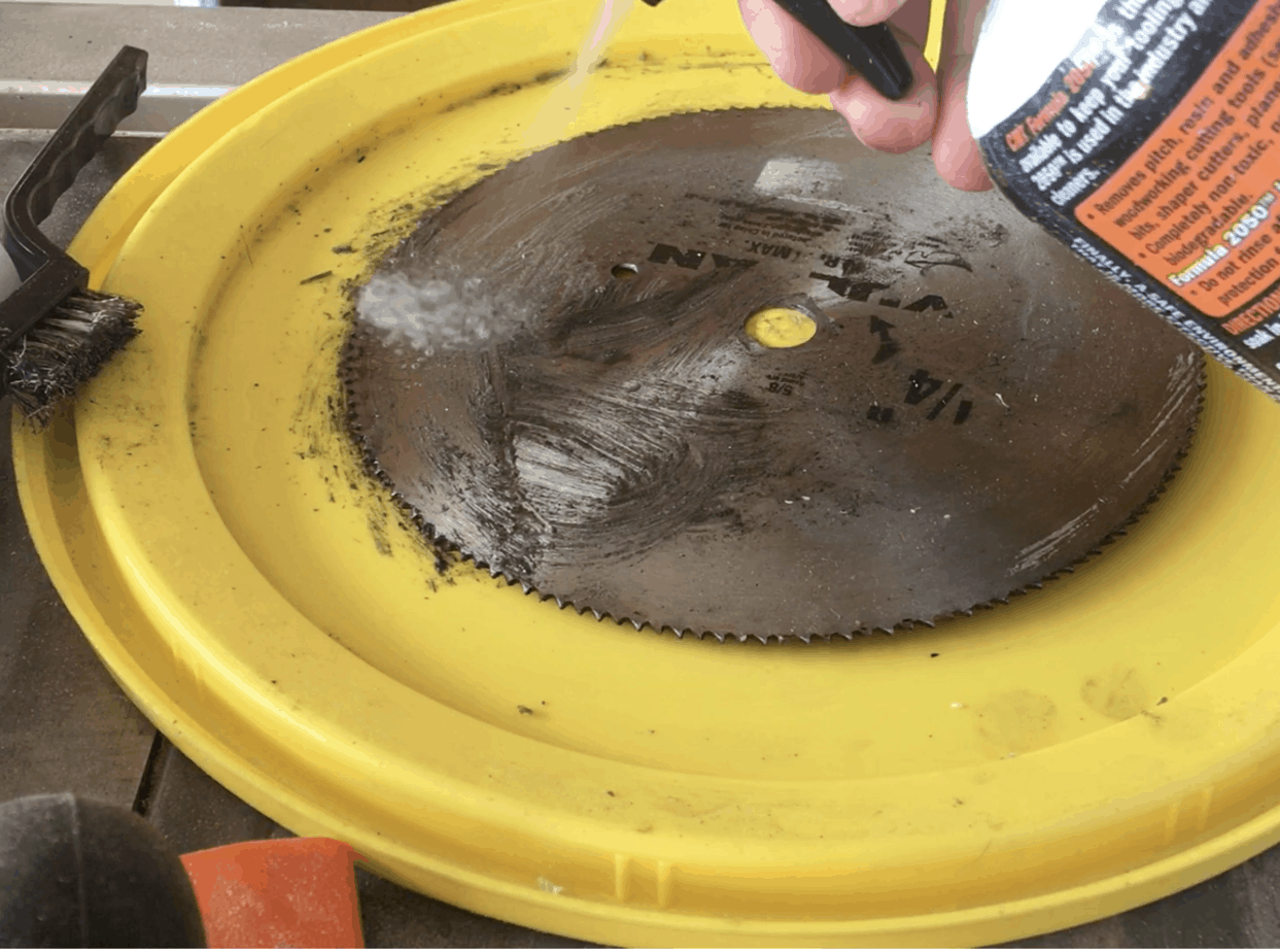 How to Clean a Circular Saw or Miter Saw Blade - Industry DIY